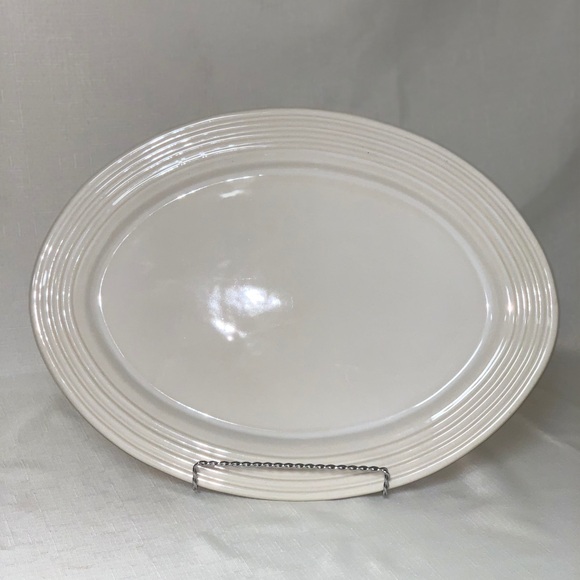 Pampered Chef | Dining | Pampered Chef New Traditions Collection Oval ...